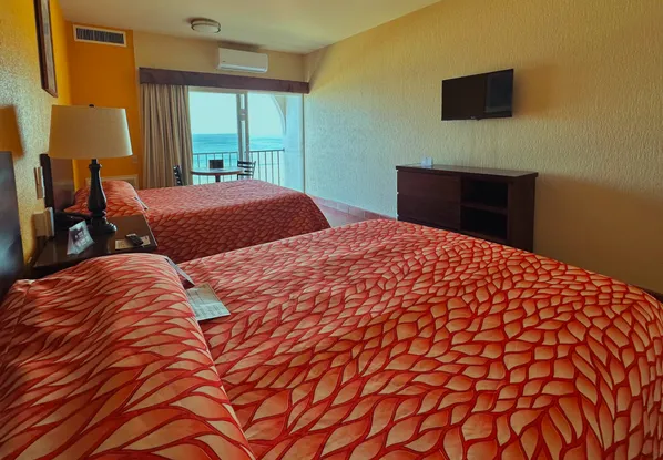 Rooms & Suites - Hotel Rosarito - Baja California